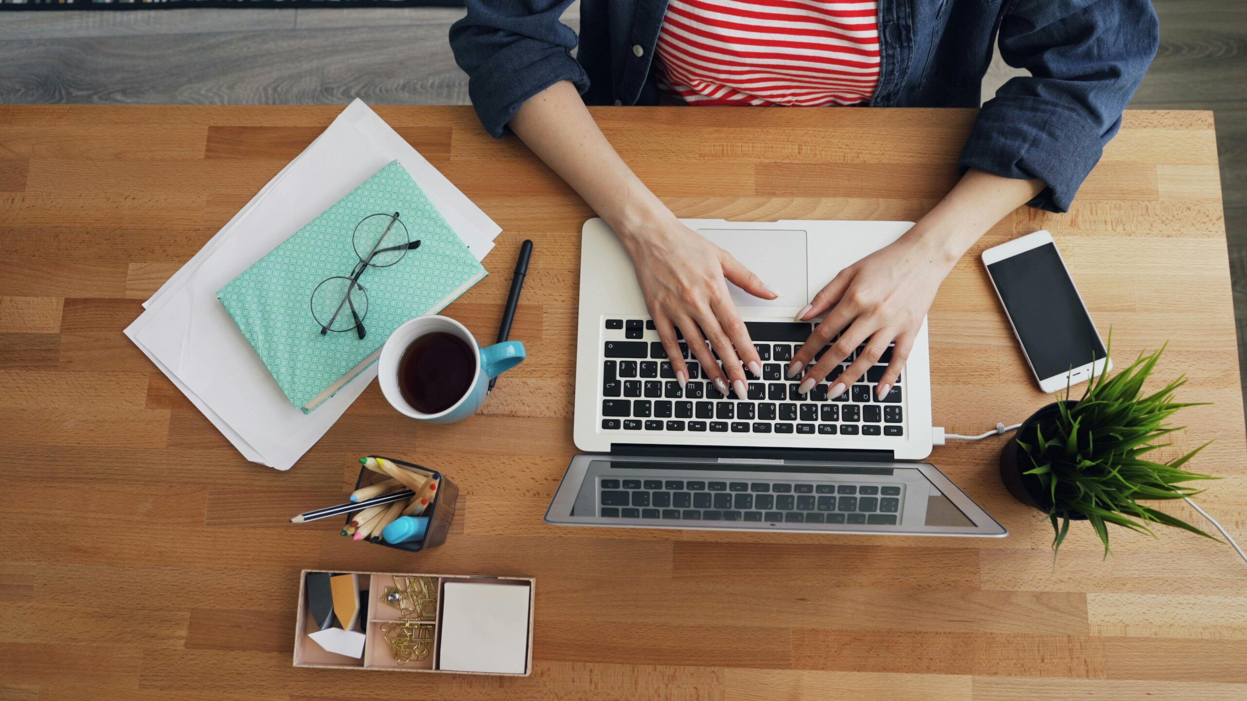 How to Select the Best LMS for Remote, Hybrid, or On-Site Training Programs